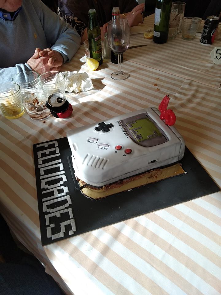 Pastel De Game Boy | Tartas De Cumpleaños